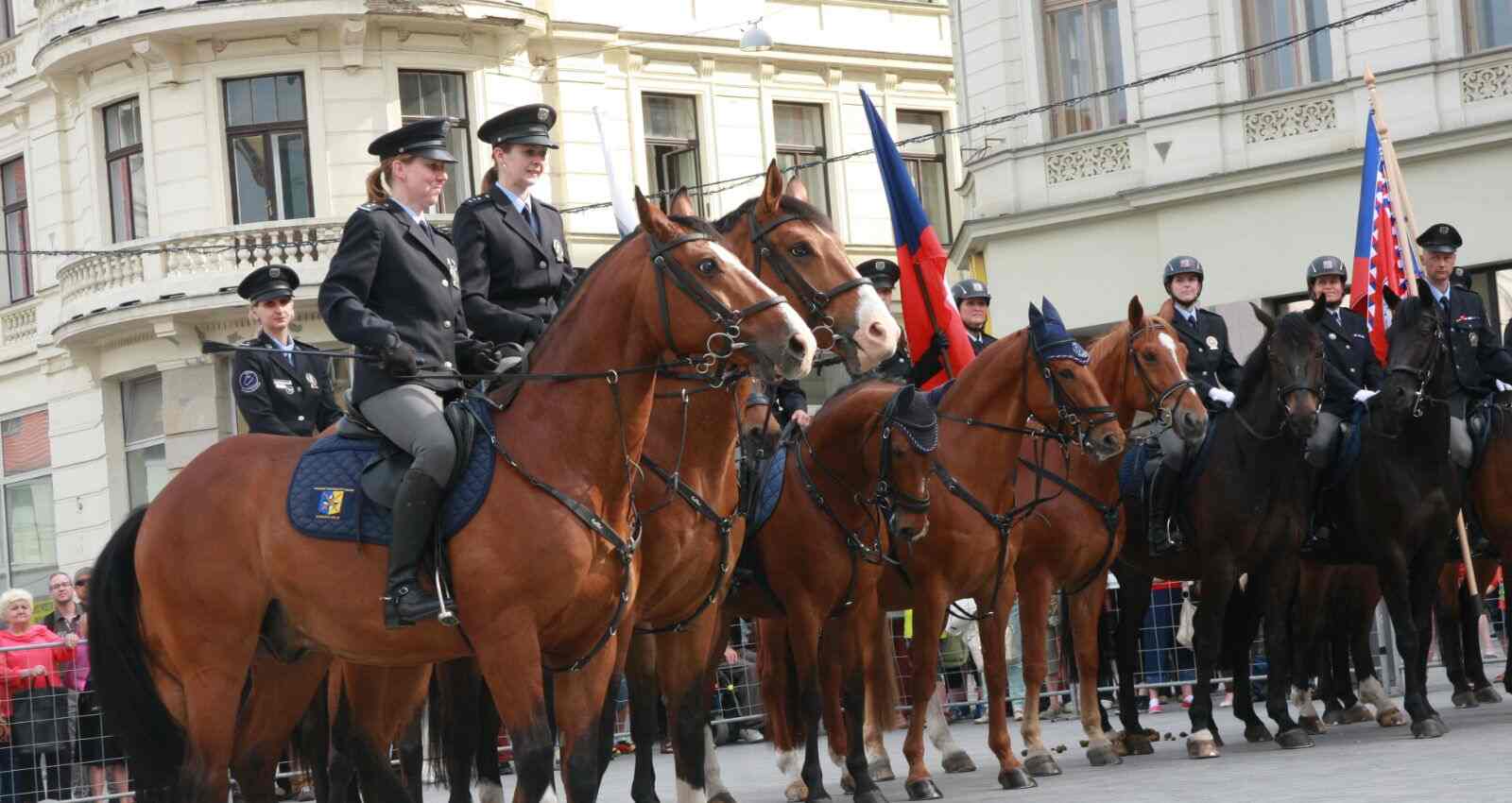 Den policie vás pozve na Mezinárodní policejní mistrovství v jezdectví ...